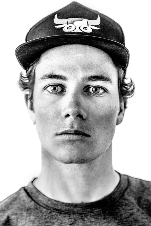 MATHIS DUMAS | L'objet virevoltant non identifié