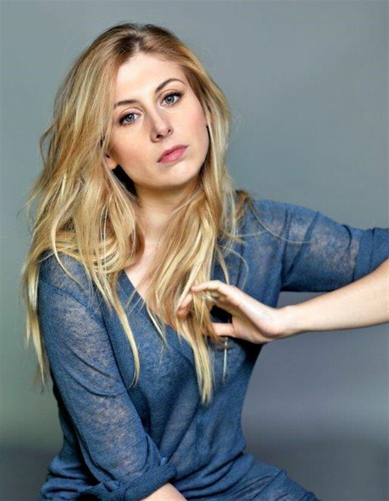 Laura Laune | humoriste, chanteuse